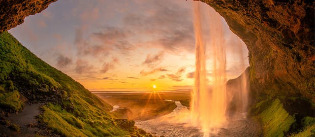 15-Day Iceland & Ireland Tour: Dublin, Reykjavik & Snæfellsnes